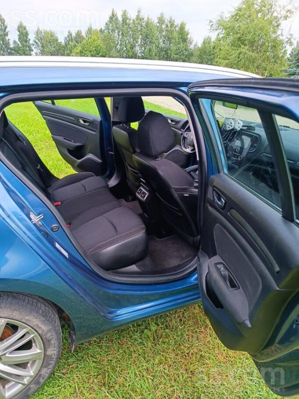 Blue Renault Megane 2017 in Ogre, with an engine capacity of 1.50 L and mileage of 158 thousand km for 7450 €, photo 7 on AUTOMOTO.COM.LV