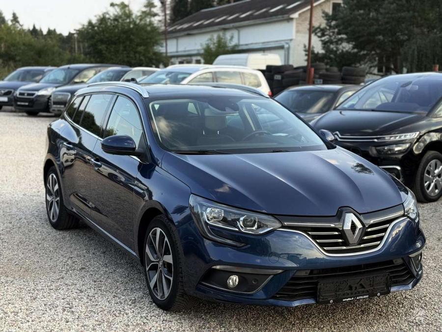 Blue Renault Megane 2017 in Ukmerge, with an engine capacity of 1.20 L and mileage of 141 thousand km for 5999 €, photo 1 on AUTOMOTO.COM.LV