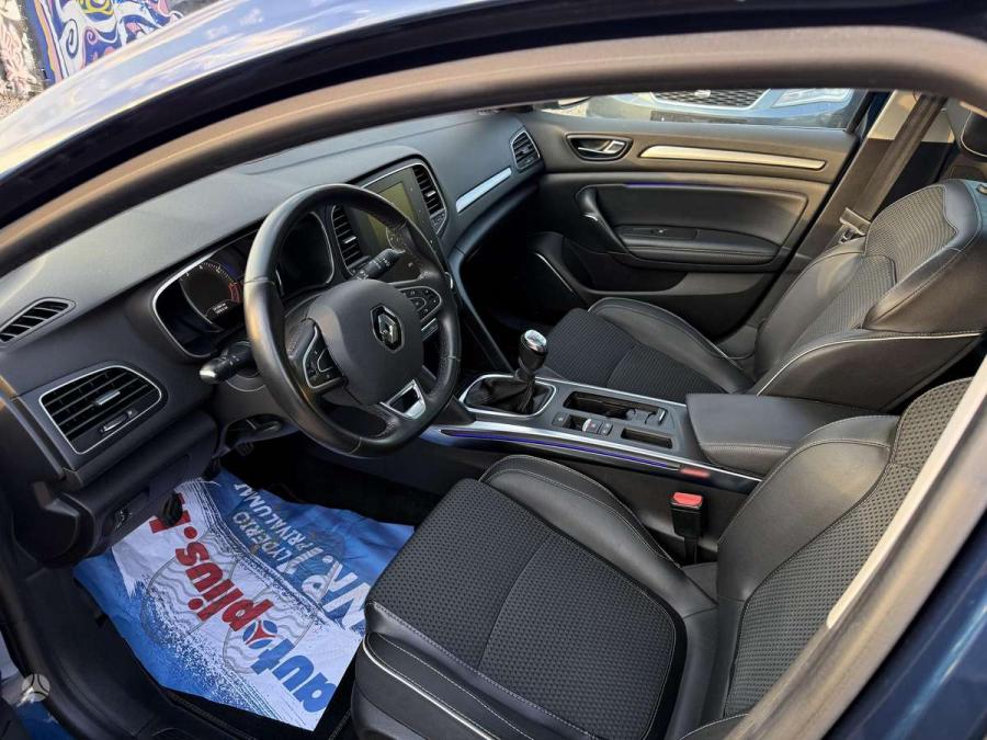 Blue Renault Megane 2017 in Ukmerge, with an engine capacity of 1.20 L and mileage of 141 thousand km for 5999 €, photo 9 on AUTOMOTO.COM.LV