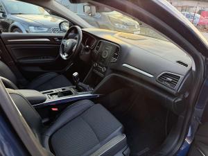Blue Renault Megane 2017 in Ukmerge, with an engine capacity of 1.20 L and mileage of 141 thousand km for 5999 €, photo 10 on AUTOMOTO.COM.LV