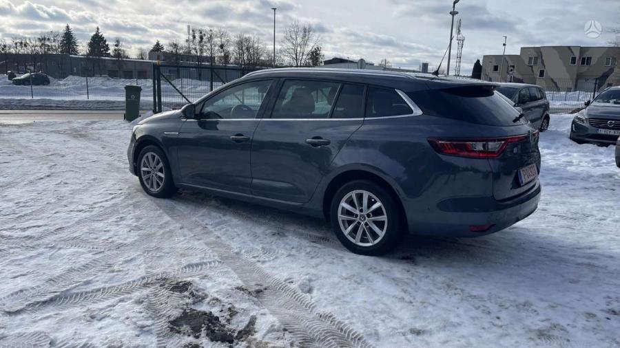 Blue Renault Megane 2018 in Kaunas, with an engine capacity of 1.20 L and mileage of 148 thousand km for 7750 €, photo 4 on AUTOMOTO.COM.LV