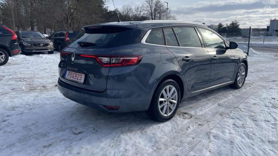 Blue Renault Megane 2018 in Kaunas, with an engine capacity of 1.20 L and mileage of 148 thousand km for 7750 €, photo 5 on AUTOMOTO.COM.LV