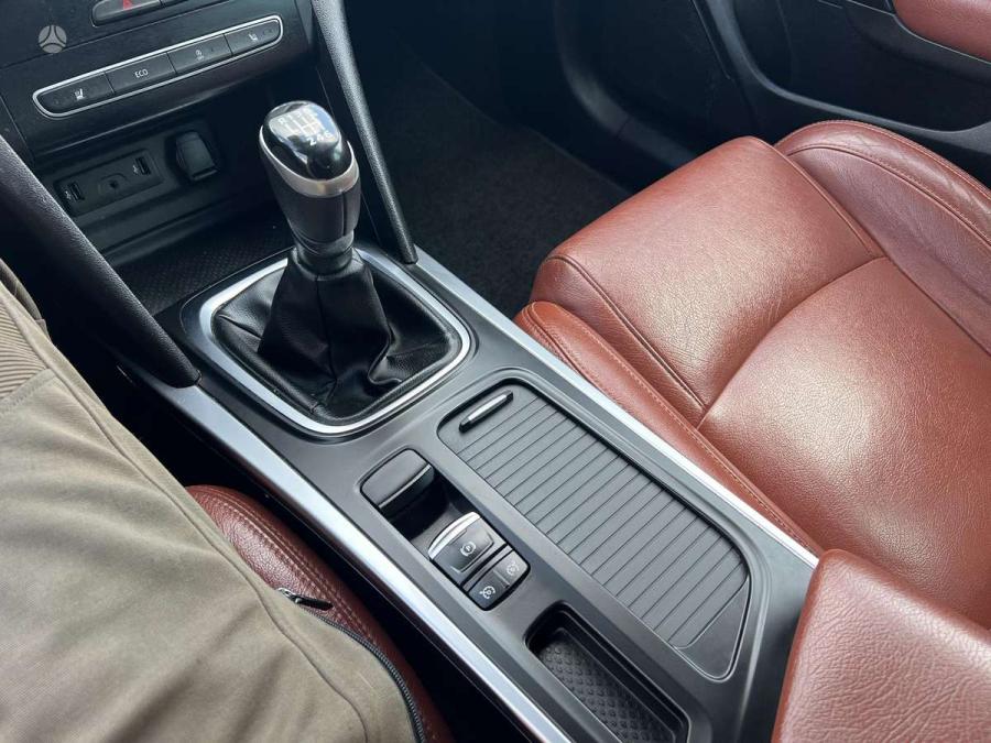 Zils Renault Megane 2018 Kauņa, ar dzinēja tilpumu 1.46 L un nobraukumu 169 tūkst. km par 6850 €, foto 18 vietnē AUTOMOTO.COM.LV