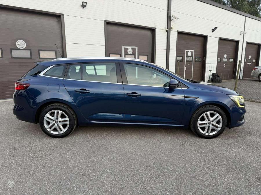 Blue Renault Megane 2018 in Utena, with an engine capacity of 1.33 L and mileage of 166 thousand km for 7750 €, photo 11 on AUTOMOTO.COM.LV