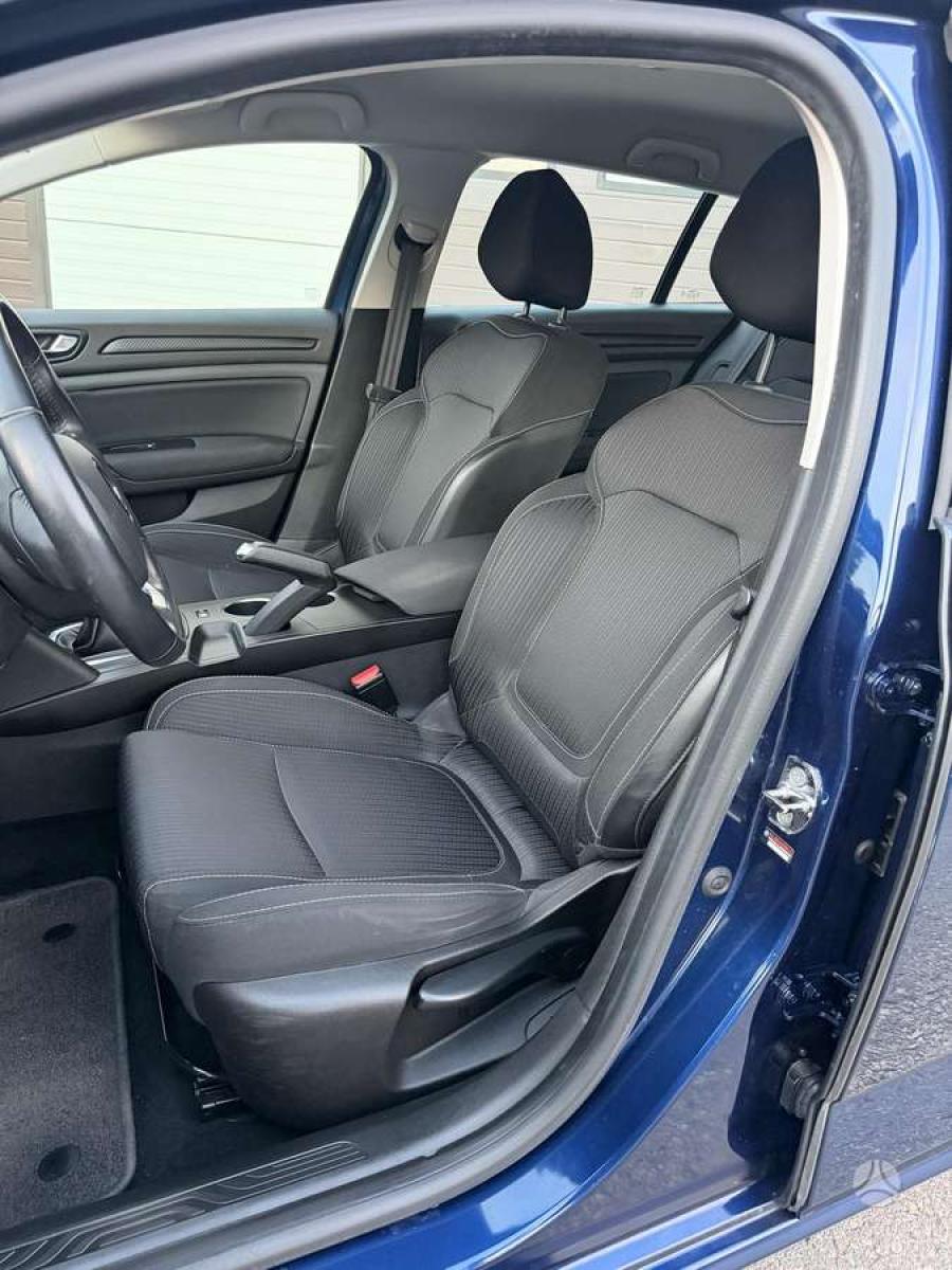 Blue Renault Megane 2018 in Utena, with an engine capacity of 1.33 L and mileage of 166 thousand km for 7750 €, photo 25 on AUTOMOTO.COM.LV