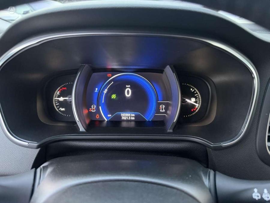 Blue Renault Megane 2018 in Utena, with an engine capacity of 1.33 L and mileage of 166 thousand km for 7750 €, photo 33 on AUTOMOTO.COM.LV
