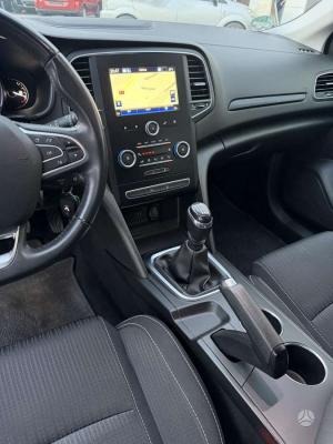 Blue Renault Megane 2018 in Utena, with an engine capacity of 1.33 L and mileage of 166 thousand km for 7750 €, photo 34 on AUTOMOTO.COM.LV
