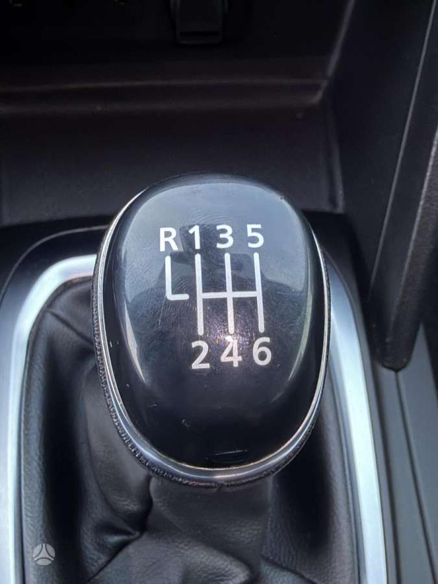 Blue Renault Megane 2018 in Utena, with an engine capacity of 1.33 L and mileage of 166 thousand km for 7750 €, photo 41 on AUTOMOTO.COM.LV