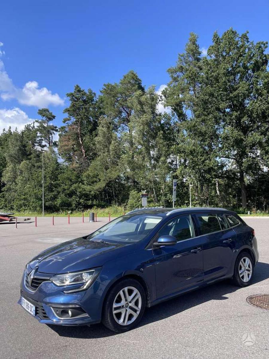 Blue Renault Megane 2020 in Vilnius, with an engine capacity of 1.46 L and mileage of 126 thousand km for 9559 €, photo 9 on AUTOMOTO.COM.LV