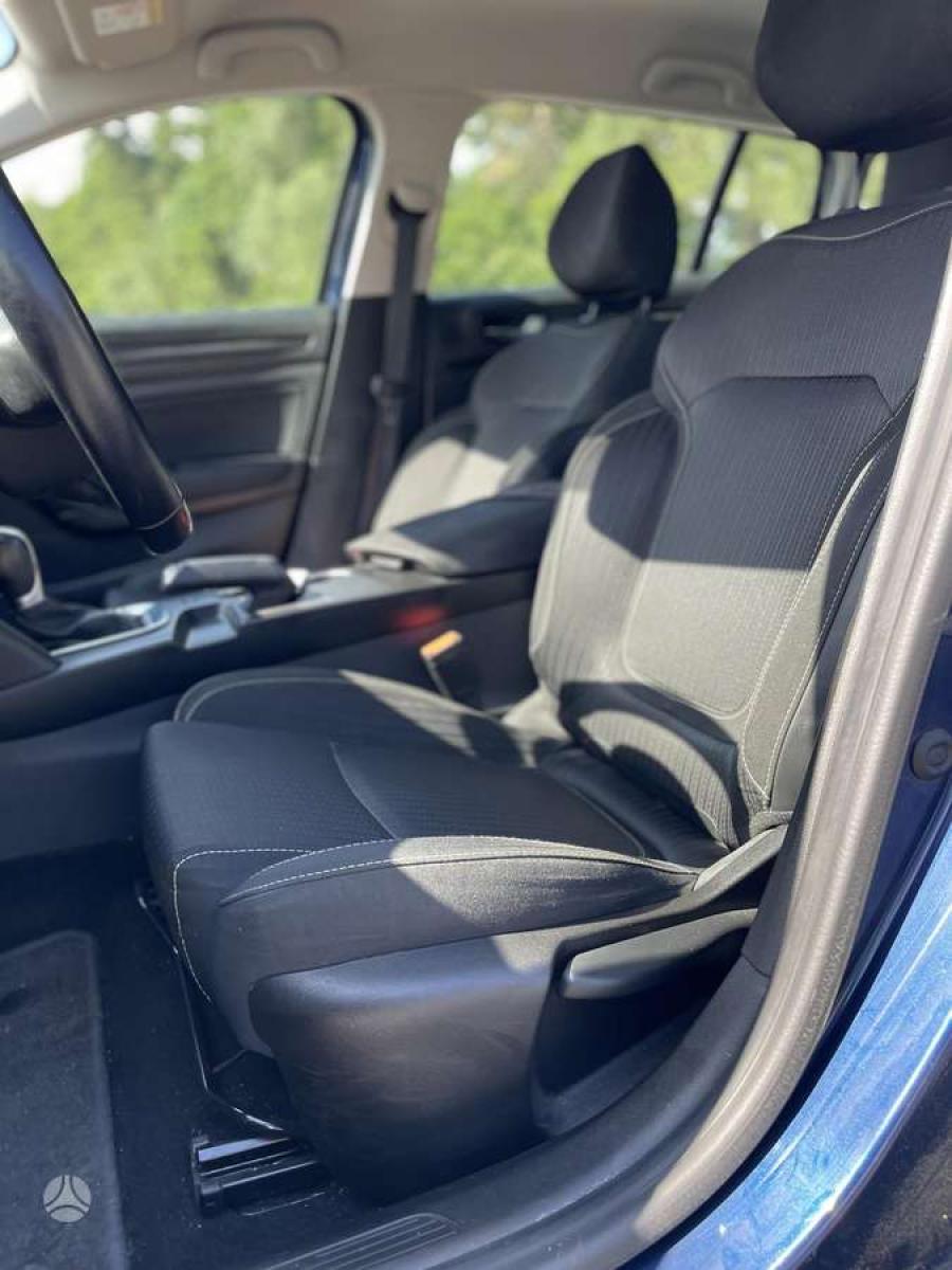 Blue Renault Megane 2020 in Vilnius, with an engine capacity of 1.46 L and mileage of 126 thousand km for 9559 €, photo 12 on AUTOMOTO.COM.LV