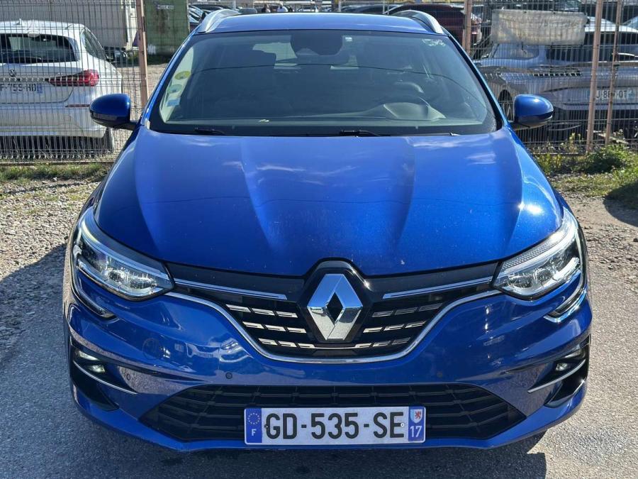 Blue Renault Megane 2021 in Vilnius, with an engine capacity of 1.46 L and mileage of 184 thousand km for 10889 €, photo 3 on AUTOMOTO.COM.LV