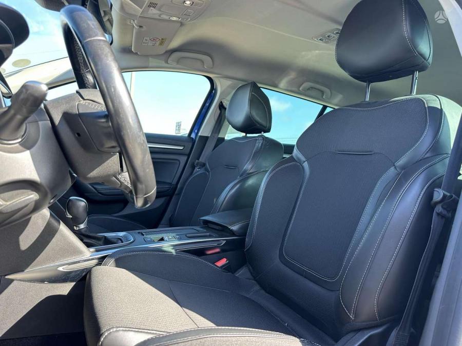 Blue Renault Megane 2021 in Vilnius, with an engine capacity of 1.46 L and mileage of 184 thousand km for 10889 €, photo 11 on AUTOMOTO.COM.LV