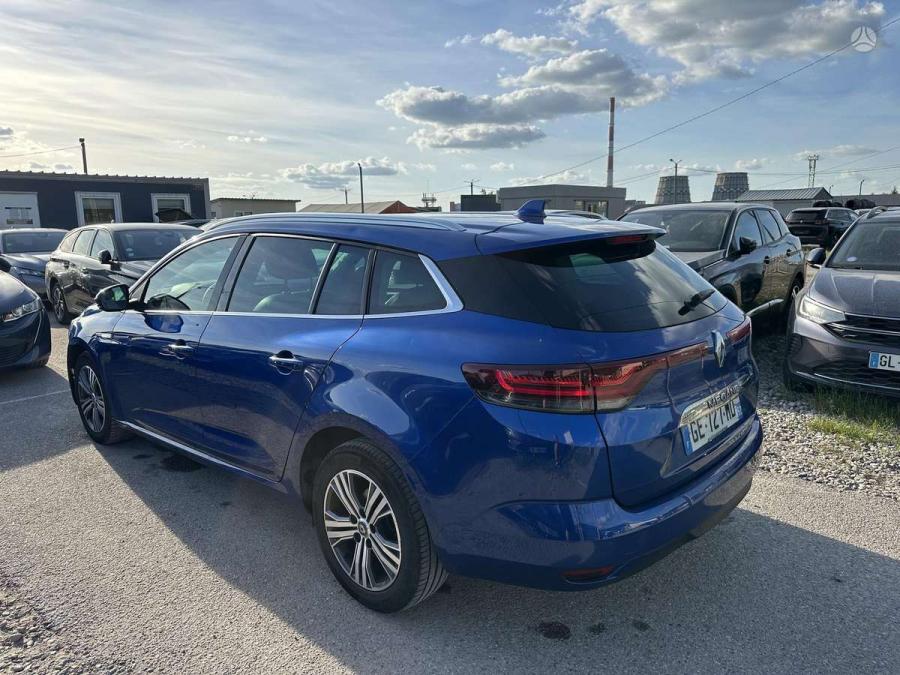 Blue Renault Megane 2022 in Vilnius, with an engine capacity of 1.46 L and mileage of 158 thousand km for 13430 €, photo 5 on AUTOMOTO.COM.LV