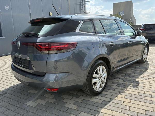 Blue Renault Megane 2022 in Siauliai, with an engine capacity of 1.46 L and mileage of 182 thousand km for 11900 €, photo 6 on AUTOMOTO.COM.LV