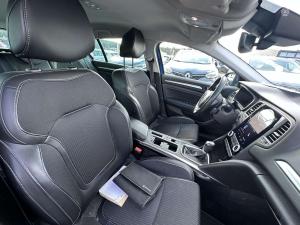 Blue Renault Megane 2022 in Vilnius, with an engine capacity of 1.46 L and mileage of 159 thousand km for 13309 €, photo 17 on AUTOMOTO.COM.LV