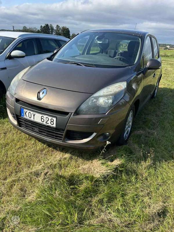 Brown Renault Megane 2010 in Taurage, with an engine capacity of 1.87 L and mileage of 176 thousand km for 1750 €, photo 1 on AUTOMOTO.COM.LV