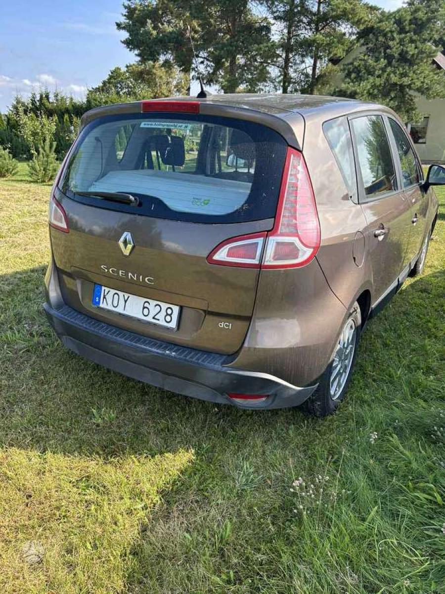 Brown Renault Megane 2010 in Taurage, with an engine capacity of 1.87 L and mileage of 176 thousand km for 1750 €, photo 3 on AUTOMOTO.COM.LV