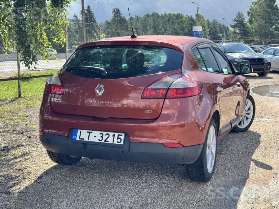 Brūns Renault Megane 2010 Rīga, ar dzinēja tilpumu 1.90 L un nobraukumu 296 tūkst. km par 2590 €, foto 7 vietnē AUTOMOTO.COM.LV