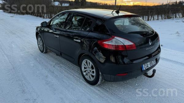Brown Renault Megane 2011 in Riga, with an engine capacity of 1.40 L and mileage of 290 thousand km for 2567 €, photo 1 on AUTOMOTO.COM.LV