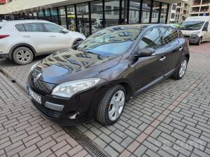 Brown Renault Megane 2012 in Riga, with an engine capacity of 1.50 L and mileage of 301 thousand km for 2600 €, photo 3 on AUTOMOTO.COM.LV