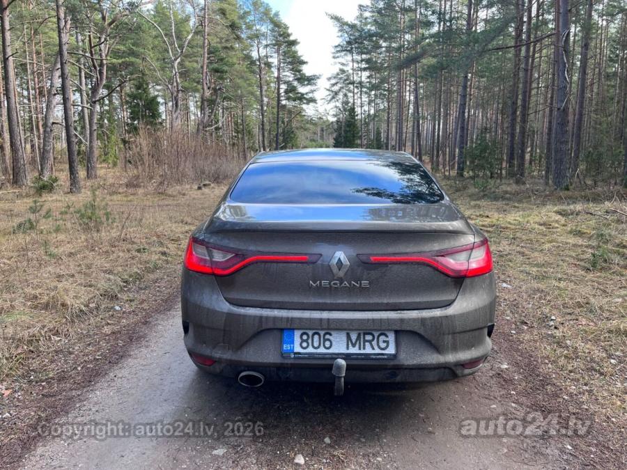 Brown Renault Megane 2017 in Kuressaare, with an engine capacity of 1.50 L and mileage of 161 thousand km for 10500 €, photo 10 on AUTOMOTO.COM.LV