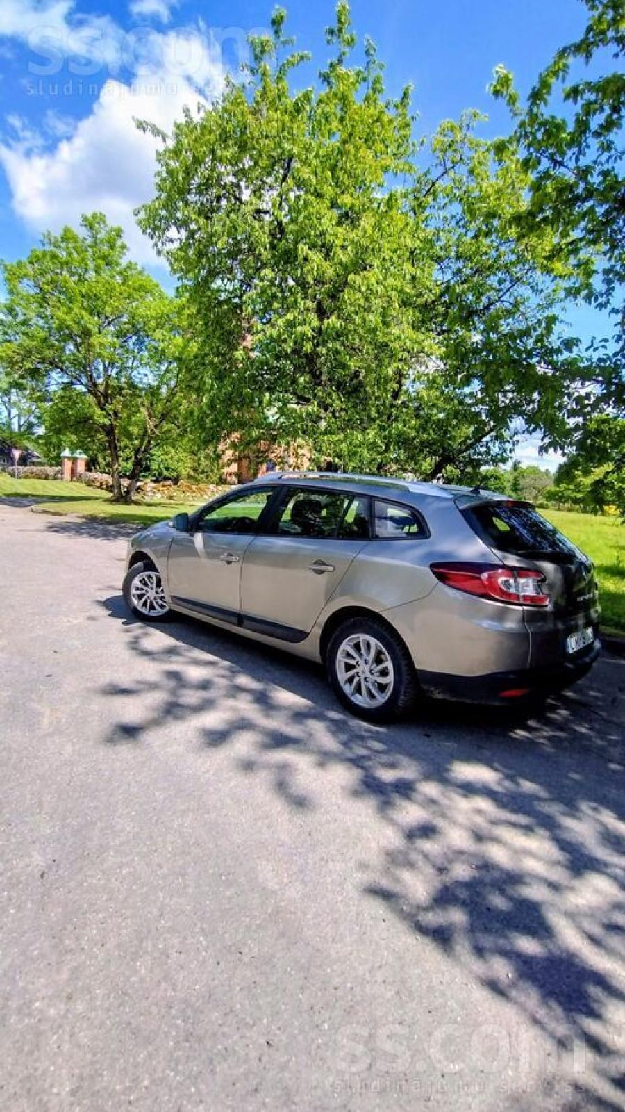 Brown Renault Megane 2012 in Kuldiga, with an engine capacity of 1.40 L and mileage of 218 thousand km for 3690 €, photo 3 on AUTOMOTO.COM.LV