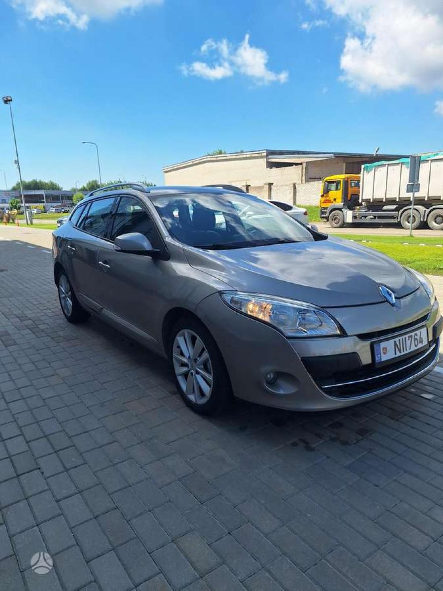 Brūns Renault Megane 2012 Šilutė, ar dzinēja tilpumu 1.50 L un nobraukumu 195 tūkst. km par 3450 €, foto 3 vietnē AUTOMOTO.COM.LV
