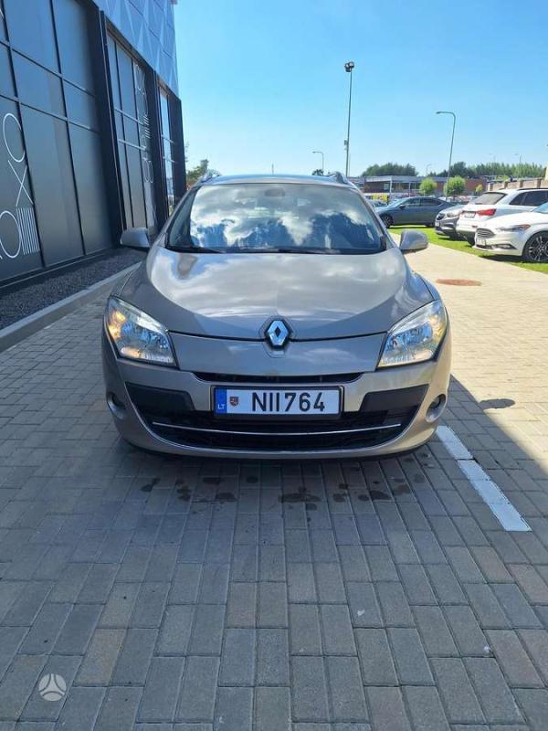 Brown Renault Megane 2012 in Silute, with an engine capacity of 1.50 L and mileage of 195 thousand km for 3450 €, photo 3 on AUTOMOTO.COM.LV