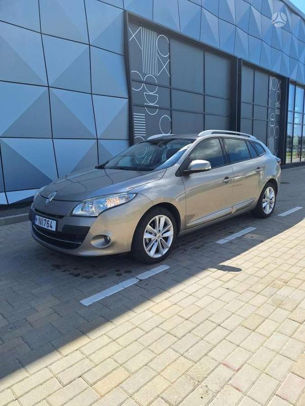 Brown Renault Megane 2012 in Silute, with an engine capacity of 1.50 L and mileage of 195 thousand km for 3450 €, photo 6 on AUTOMOTO.COM.LV