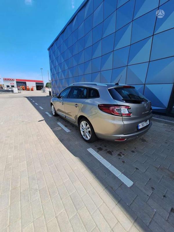 Brown Renault Megane 2012 in Silute, with an engine capacity of 1.50 L and mileage of 195 thousand km for 3450 €, photo 9 on AUTOMOTO.COM.LV