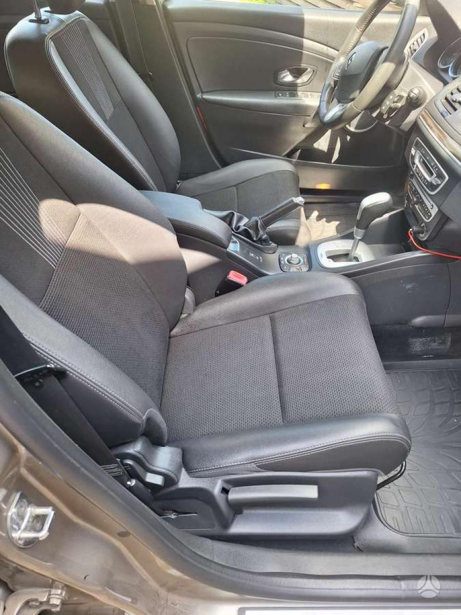 Brūns Renault Megane 2012 Šilutė, ar dzinēja tilpumu 1.50 L un nobraukumu 195 tūkst. km par 3450 €, foto 14 vietnē AUTOMOTO.COM.LV