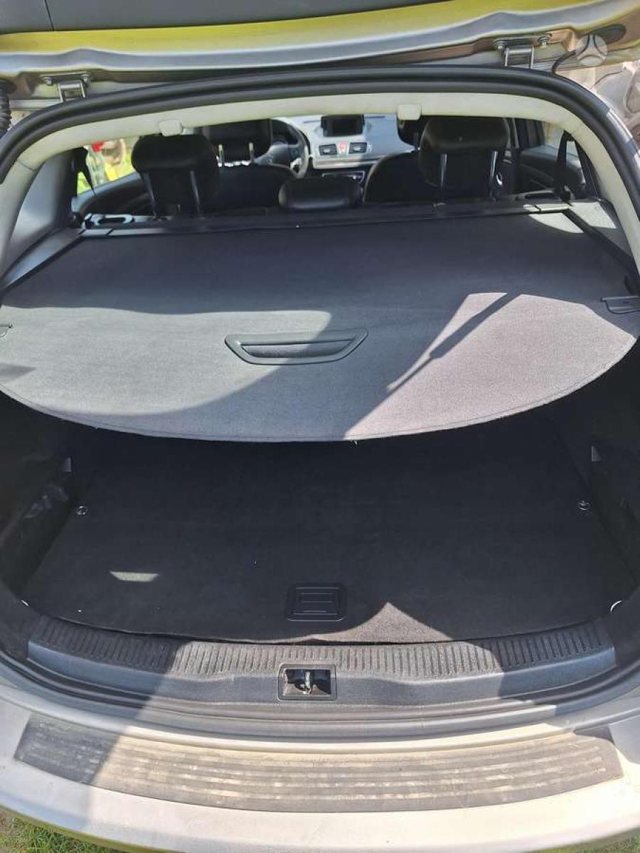 Brūns Renault Megane 2012 Šilutė, ar dzinēja tilpumu 1.50 L un nobraukumu 195 tūkst. km par 3450 €, foto 17 vietnē AUTOMOTO.COM.LV