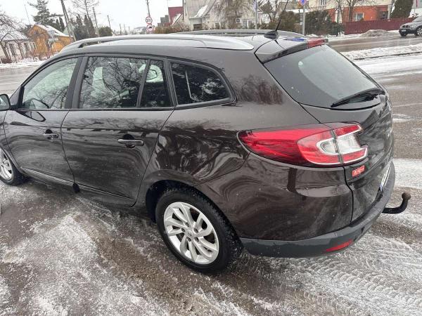 Brown Renault Megane 2014 in Marijampole, with an engine capacity of 1.50 L and mileage of 216 thousand km for 4300 €, photo 6 on AUTOMOTO.COM.LV