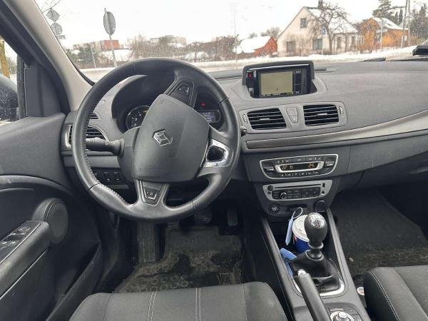 Brown Renault Megane 2014 in Marijampole, with an engine capacity of 1.50 L and mileage of 216 thousand km for 4300 €, photo 8 on AUTOMOTO.COM.LV