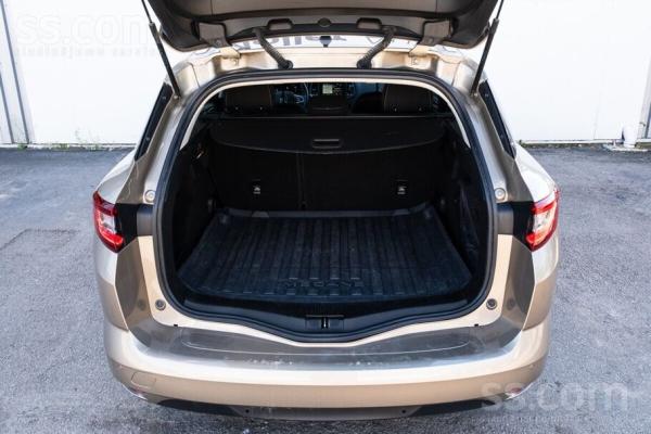 Brūns Renault Megane 2019 Rīga, ar dzinēja tilpumu 1.40 L un nobraukumu 129 tūkst. km par 10950 €, foto 8 vietnē AUTOMOTO.COM.LV