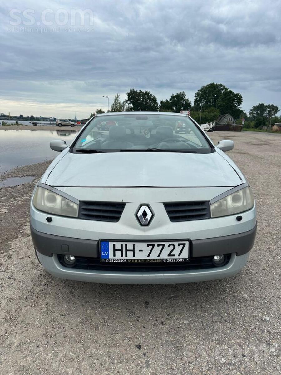 Renault Megane 2003 in Riga, with an engine capacity of 1.60 L and mileage of 220 thousand km for 1650 €, photo 9 on AUTOMOTO.COM.LV