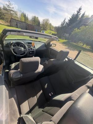 Renault Megane 2004 in Jonava, with an engine capacity of 1.60 L and mileage of 180 thousand km for 1300 €, photo 11 on AUTOMOTO.COM.LV
