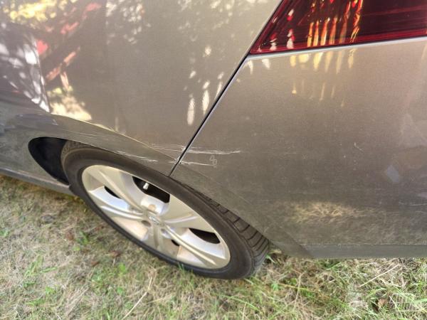 Renault Megane 2011 Klaipėda, ar dzinēja tilpumu 2.00 L un nobraukumu 117 tūkst. km par 900 €, foto 6 vietnē AUTOMOTO.COM.LV