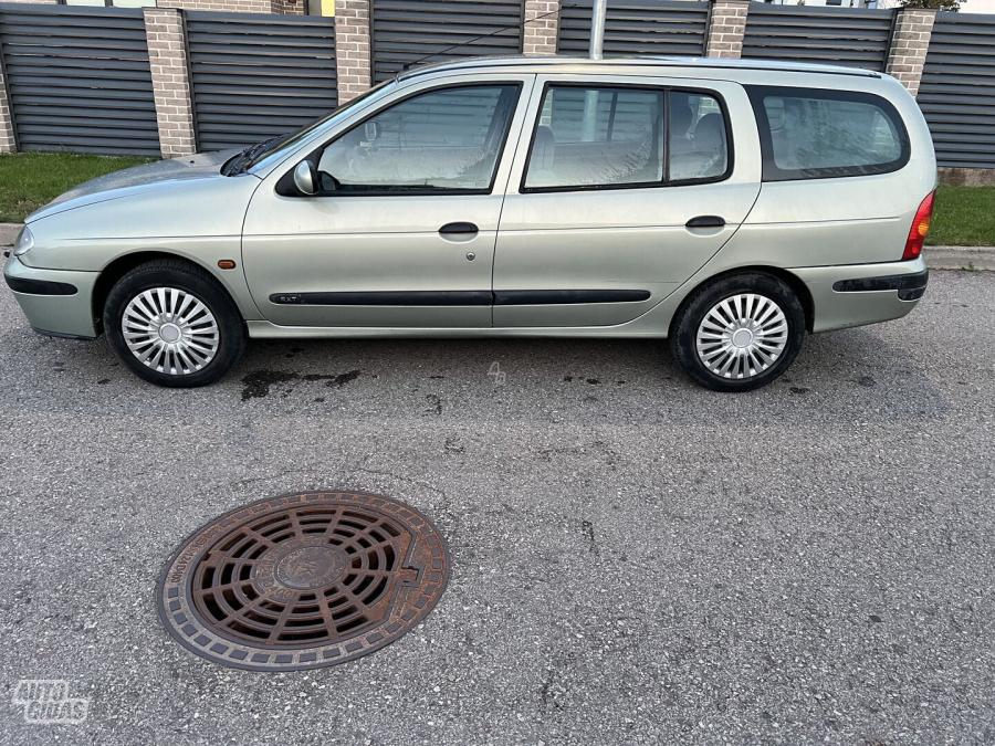 Renault Megane 2000 in Kaunas, with an engine capacity of 1.60 L and mileage of 191 thousand km for 900 €, photo 10 on AUTOMOTO.COM.LV