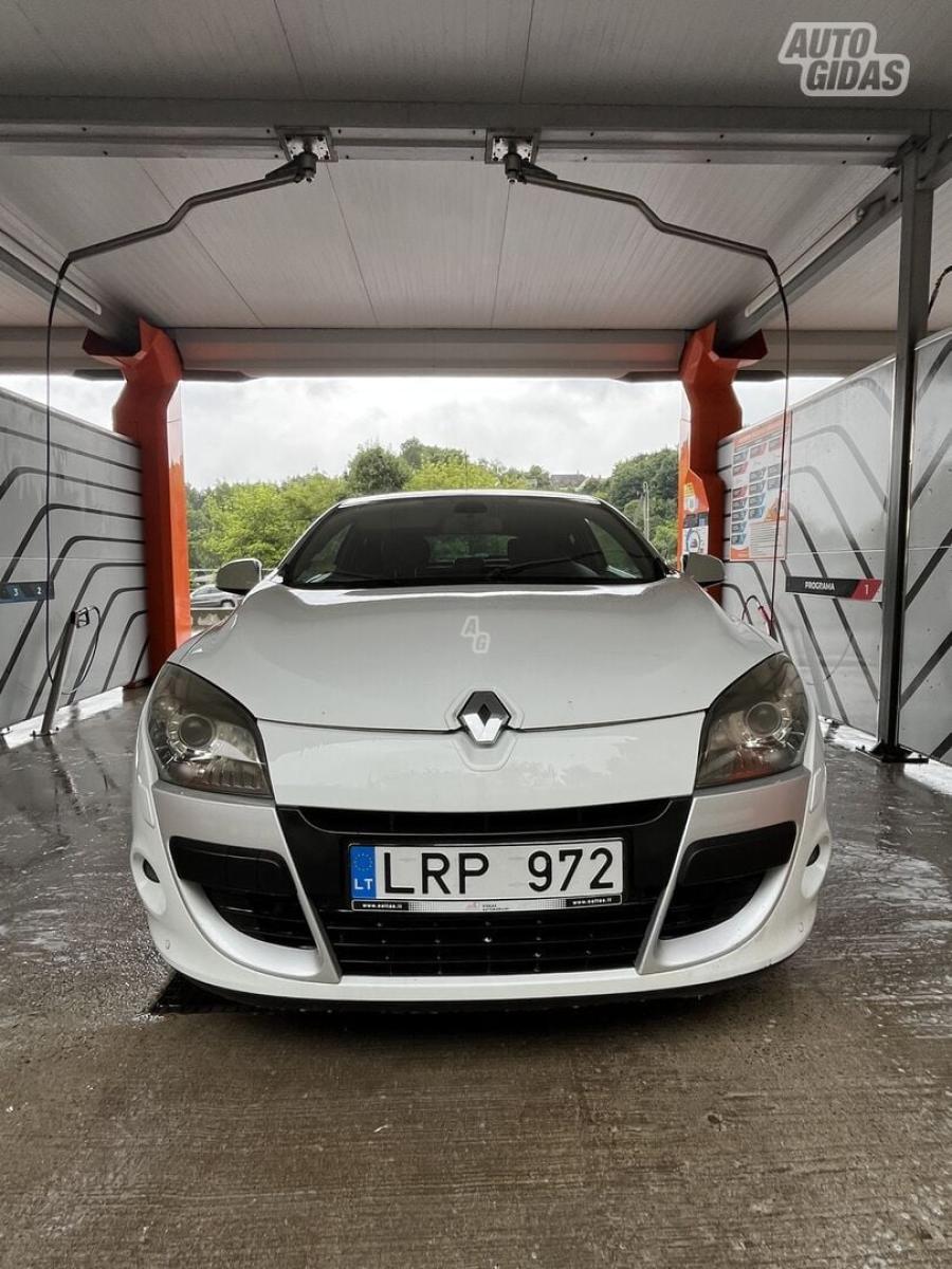 Renault Megane 2010 in Vilnius, with an engine capacity of 1.50 L and mileage of 289 thousand km for 3000 €, photo 1 on AUTOMOTO.COM.LV
