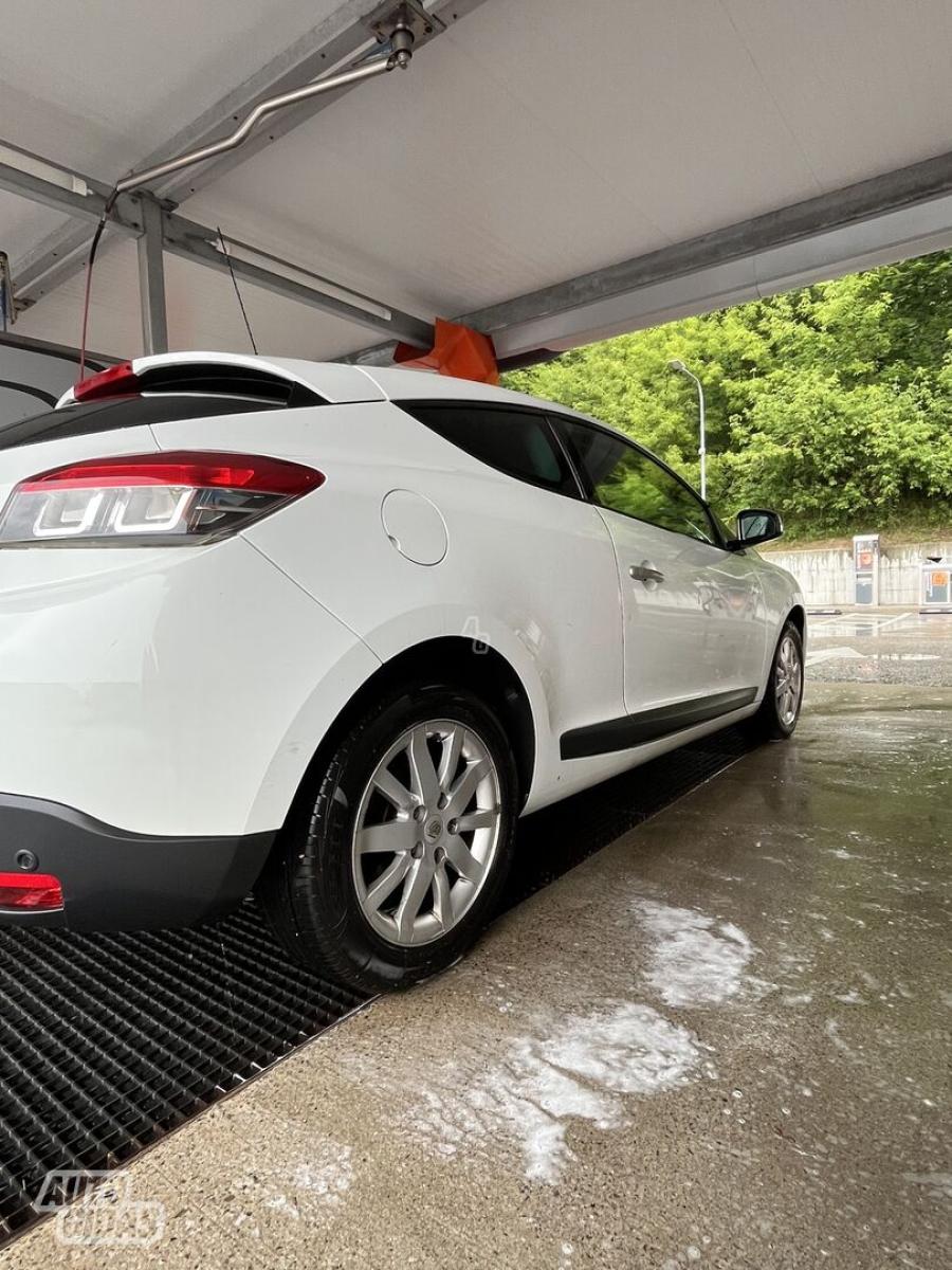 Renault Megane 2010 in Vilnius, with an engine capacity of 1.50 L and mileage of 289 thousand km for 3000 €, photo 5 on AUTOMOTO.COM.LV