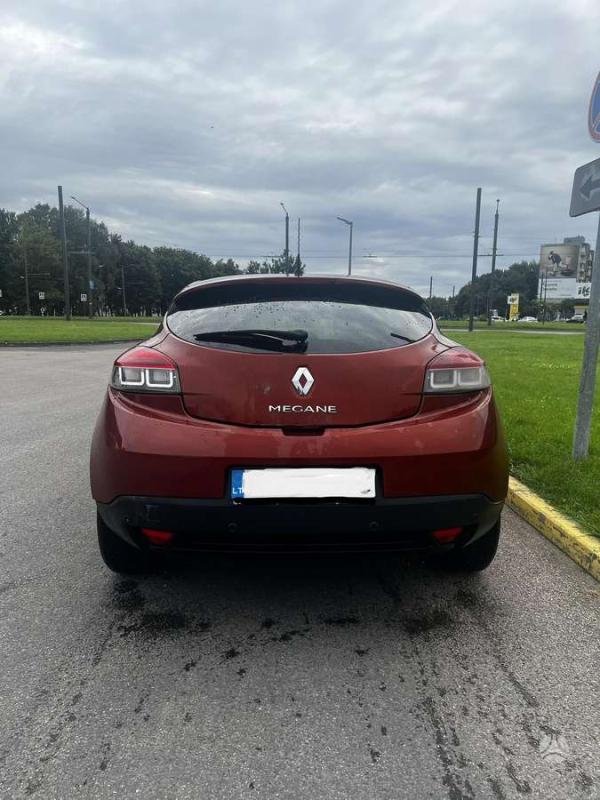Renault Megane 2010 in Kaunas, with an engine capacity of 1.46 L and mileage of 317 thousand km for 2750 €, photo 3 on AUTOMOTO.COM.LV