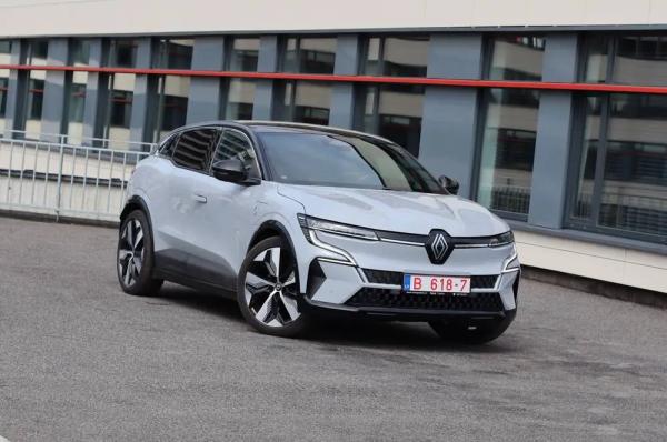 Renault Megane 2022 Rīga, ar dzinēja tilpumu 0.00 L un nobraukumu 77 tūkst. km par 21280 €, foto 1 vietnē AUTOMOTO.COM.LV