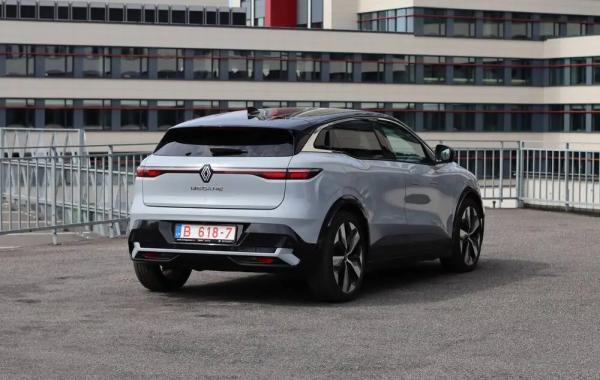 Renault Megane 2022 Rīga, ar dzinēja tilpumu 0.00 L un nobraukumu 77 tūkst. km par 21280 €, foto 6 vietnē AUTOMOTO.COM.LV