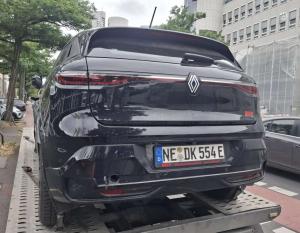 Melns Renault Megane E-Tech 2022 Telšiai, ar dzinēja tilpumu 0.00 L un nobraukumu 114 tūkst. km par 5300 €, foto 6 vietnē AUTOMOTO.COM.LV