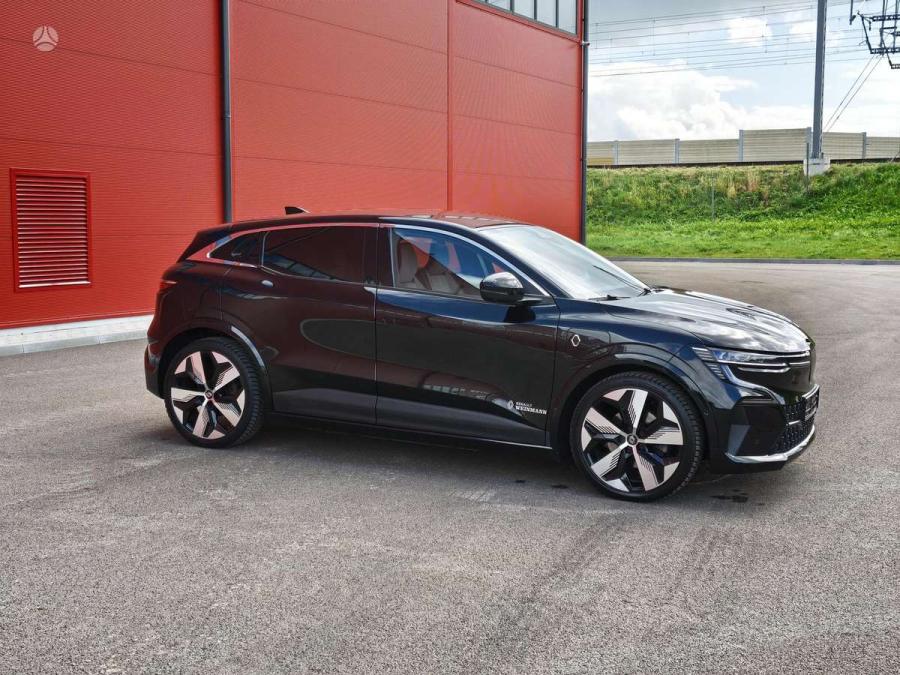 Melns Renault Megane E-Tech 2023 Telšiai, ar dzinēja tilpumu 0.00 L un nobraukumu 38 tūkst. km par 22500 €, foto 7 vietnē AUTOMOTO.COM.LV