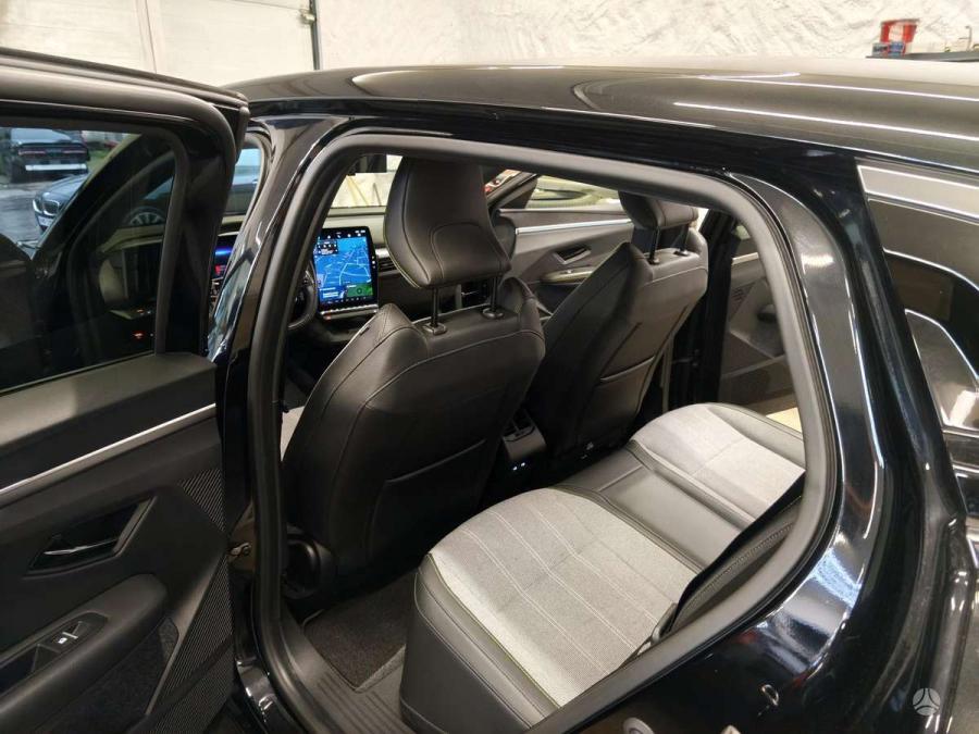 Melns Renault Megane E-Tech 2023 Telšiai, ar dzinēja tilpumu 0.00 L un nobraukumu 38 tūkst. km par 22500 €, foto 15 vietnē AUTOMOTO.COM.LV