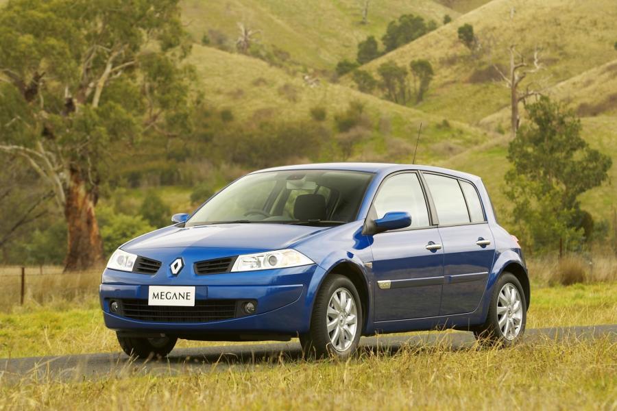 Синий Рено Megane E-Tech 2006 в Рига, объемом двигателя 3.00 л и пробегом 10 тыс. км за 1000 €, фото 1 на AUTOMOTO.COM.LV