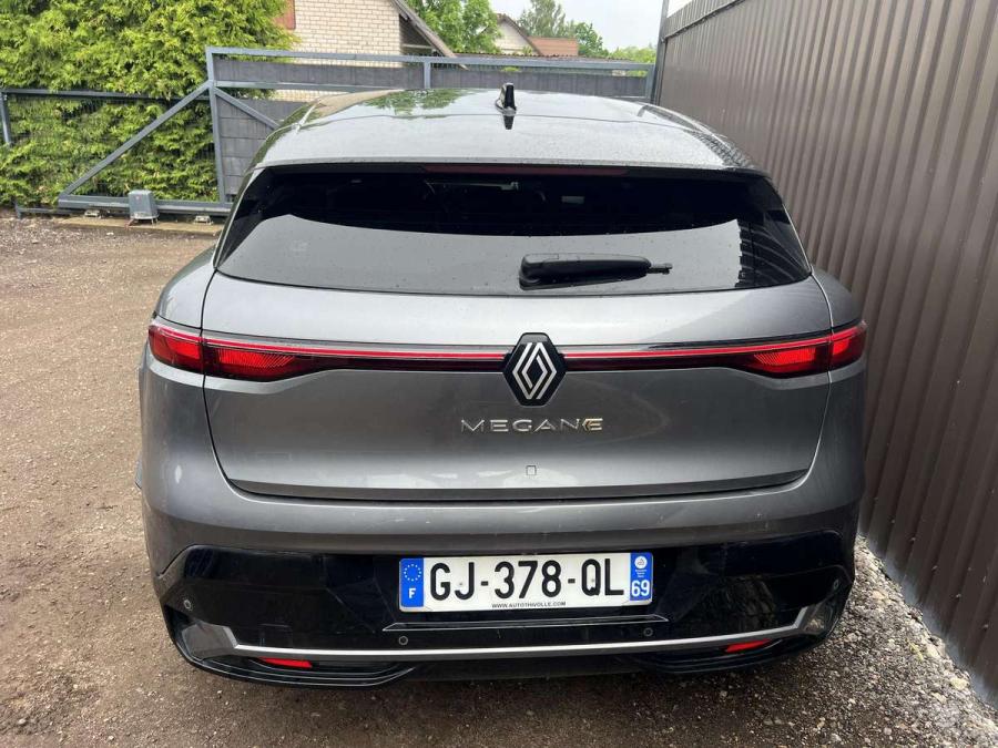 Pelēks Renault Megane E-Tech 2022 Kauņa, ar dzinēja tilpumu 0.00 L un nobraukumu 72 tūkst. km par 8999 €, foto 9 vietnē AUTOMOTO.COM.LV