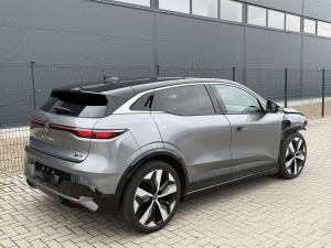 Серый Рено Megane E-Tech 2023 в Каунас, объемом двигателя 0.00 л и пробегом 32 тыс. км за 15200 €, фото 5 на AUTOMOTO.COM.LV